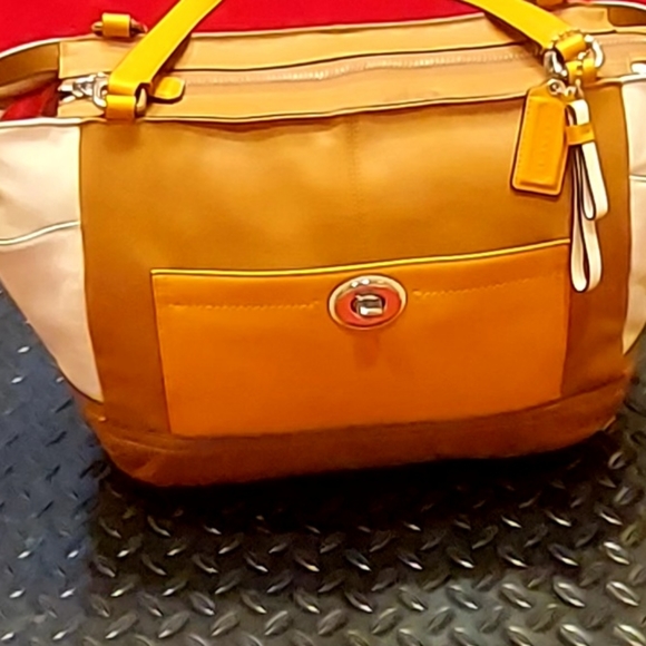 Coach | Bags | Coach Ladies Bag | Poshmark
